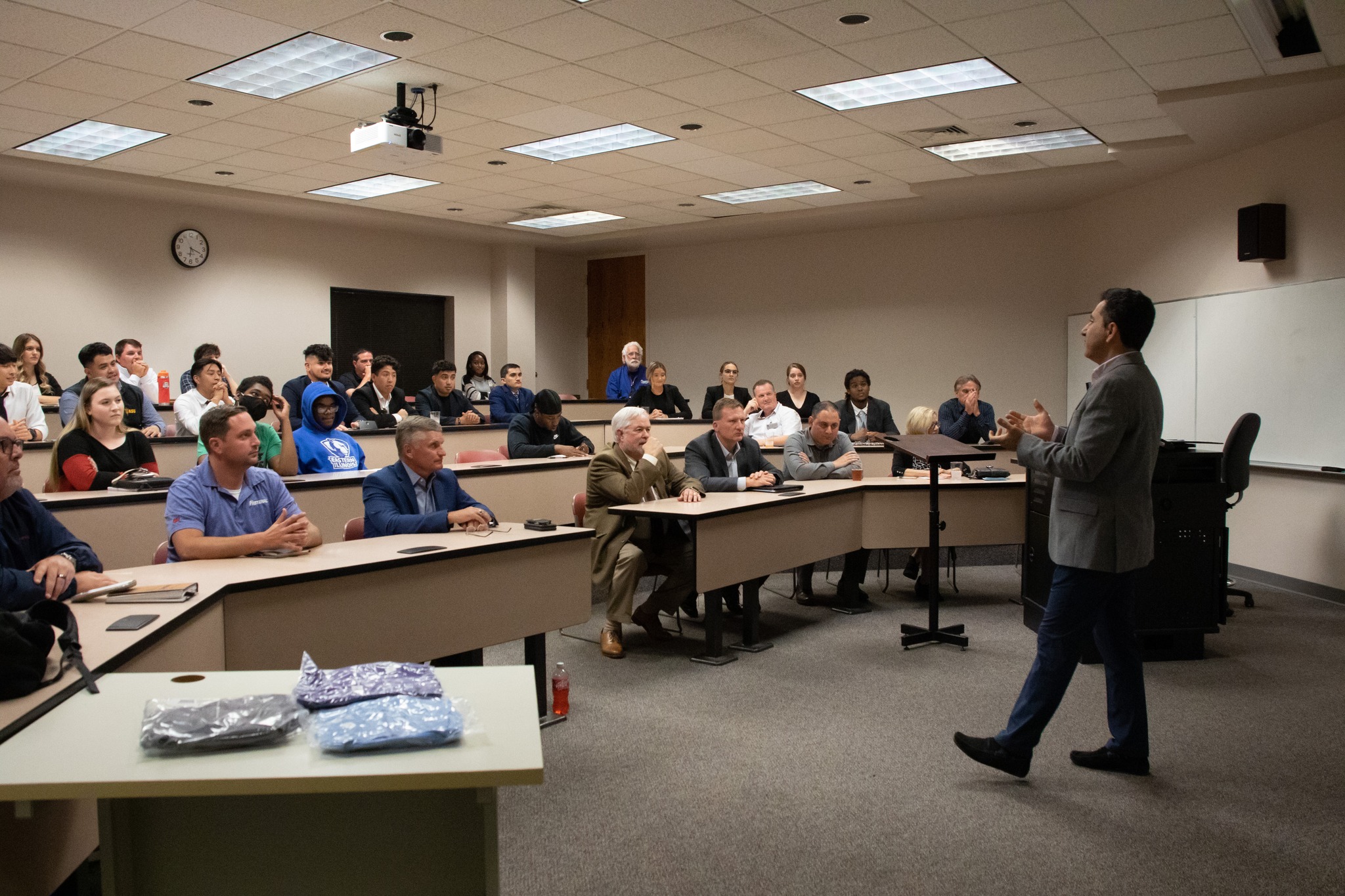 Profile for Eastern Illinois University - HigherEdJobs