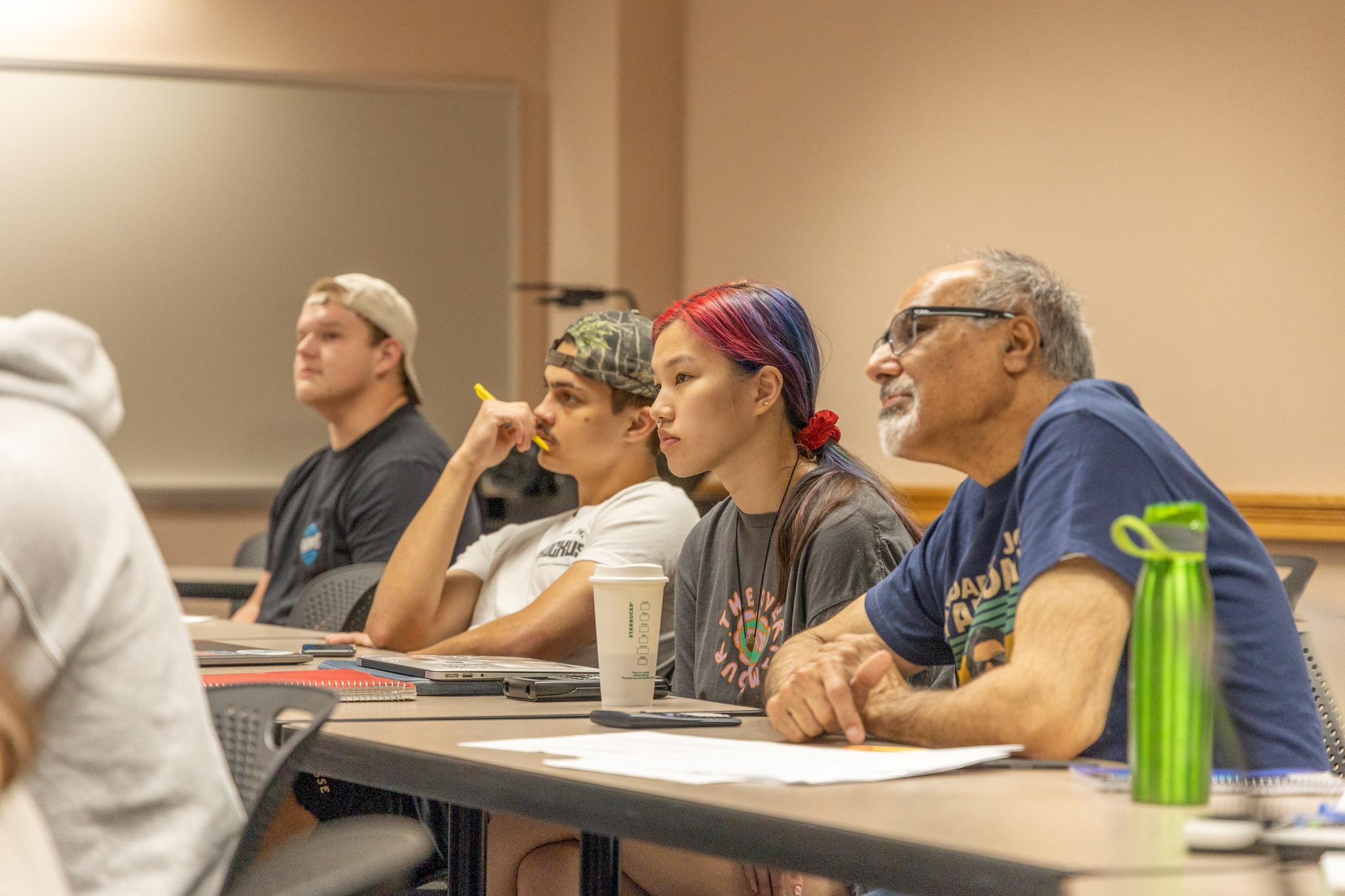 Profile for Illinois Wesleyan University - HigherEdJobs